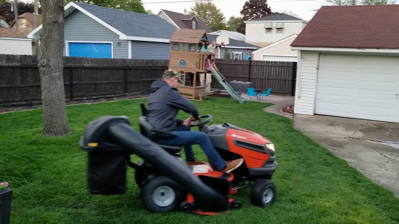 husqvarna yth24v48 24-hp test very fast!!!! - YouTube