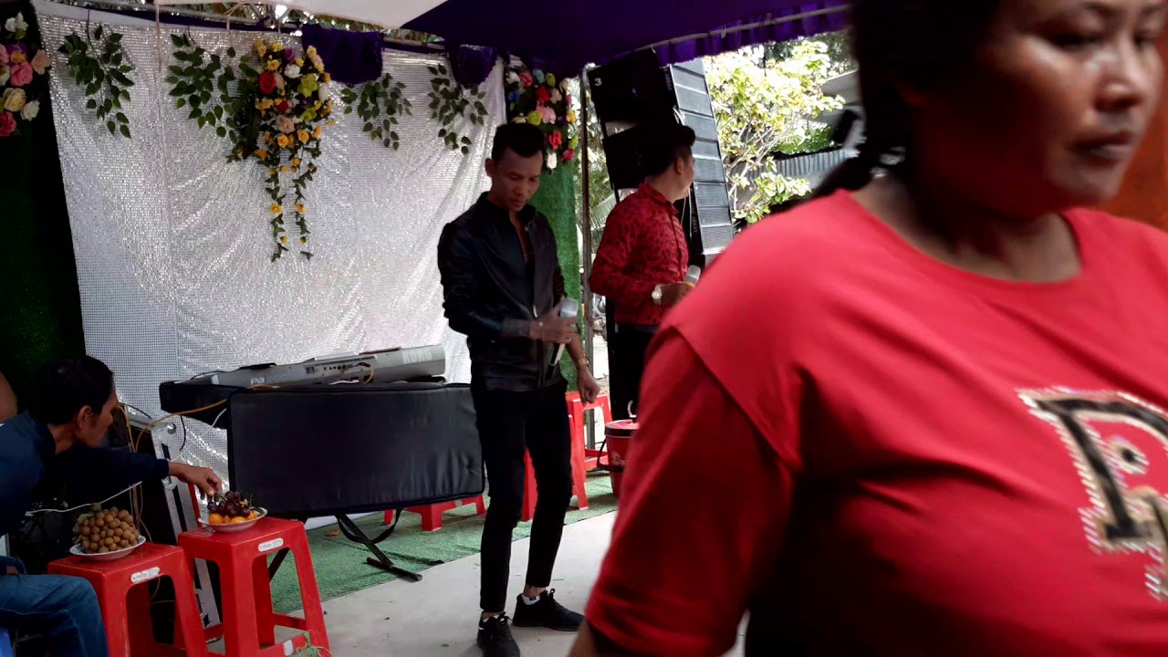 Preab mora song ca Srey mun Bo - YouTube