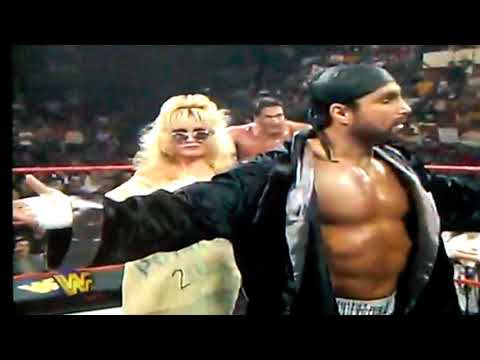 WWF Raw 1997: Sable in a sack and Takes it off to show her sexy body!!