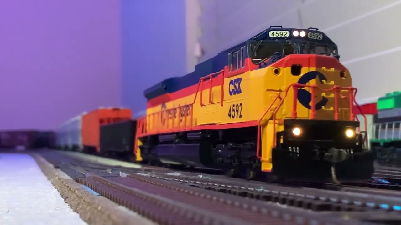 Running A Custom Painted CSX Chessie System Heritage Unit | Customer ...