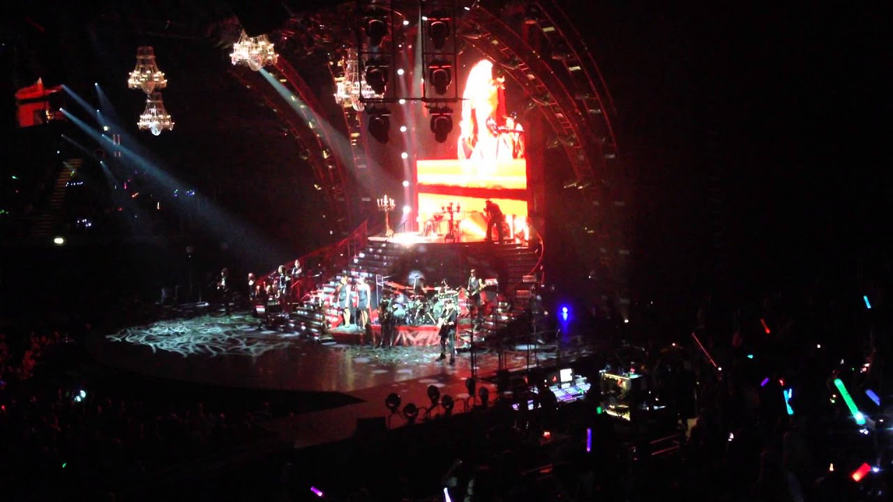 Taylor Swift - All Too Well (The o2 Arena, 02/02/14) - YouTube