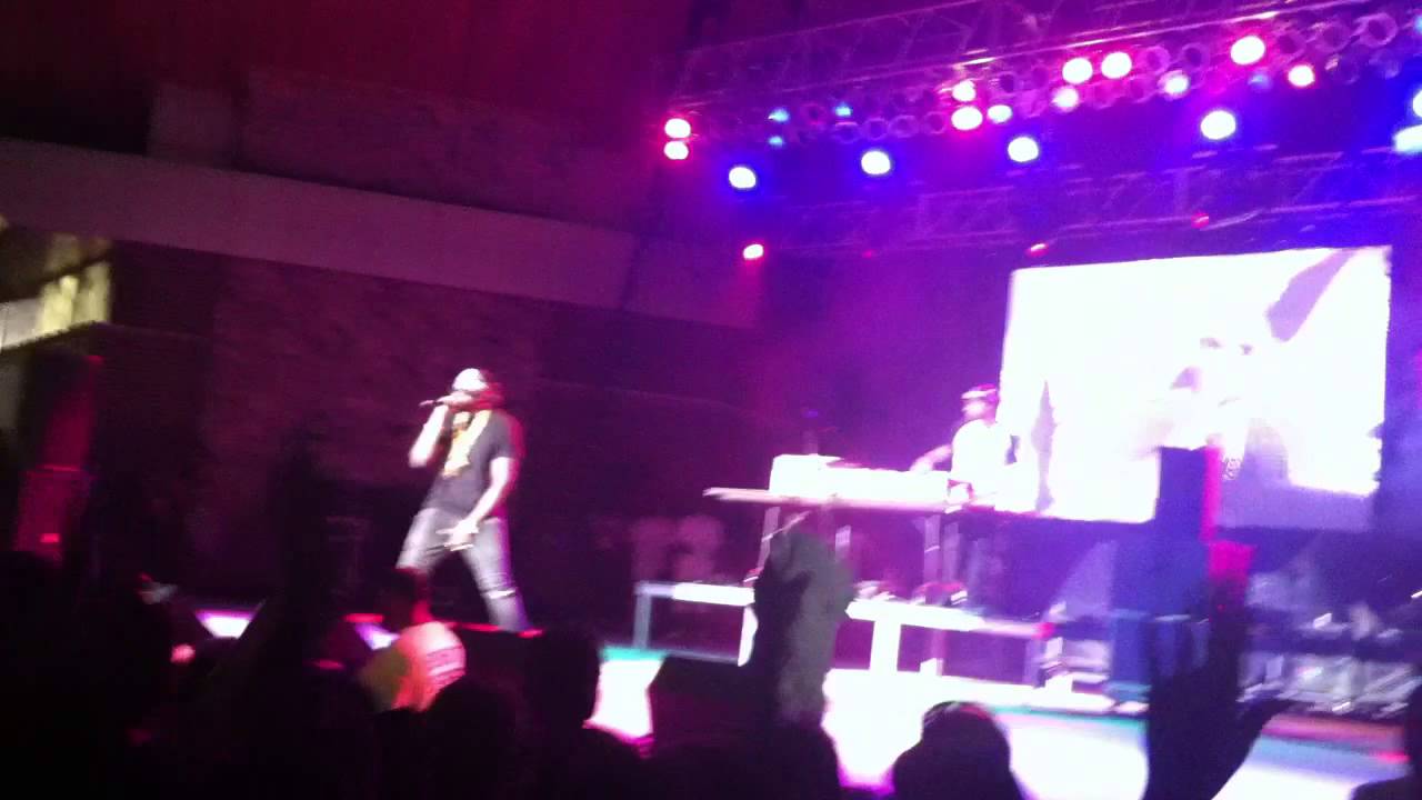Duffle Bag Boy by Playaz Circle (2 Chainz) & Lil Wayne Live at Festival ...