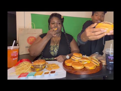 Mc donald’s 10 double cheeseburger challenge vs Mc donald’s whole ...