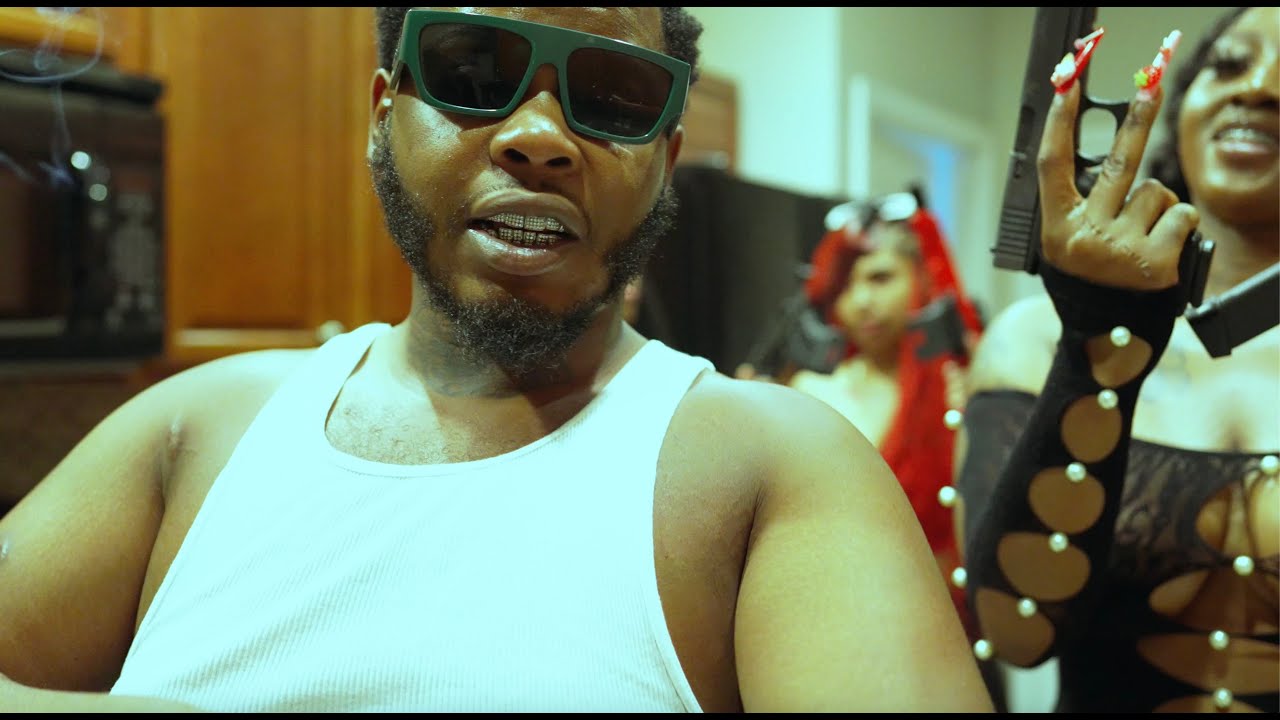 Fatt Macc - "Droppin Salt" [Official Music Video] - YouTube