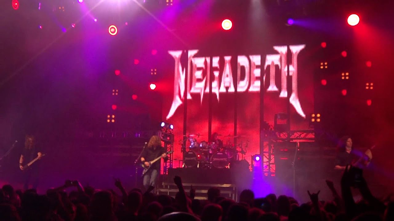 Megadeth - Holy Wars... The Punishment Due (Live) - YouTube
