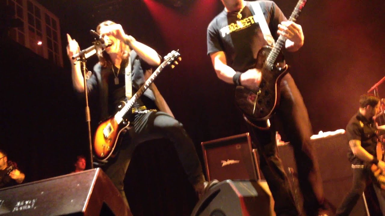 Alter Bridge - Addicted To Pain - ORLANDO - YouTube