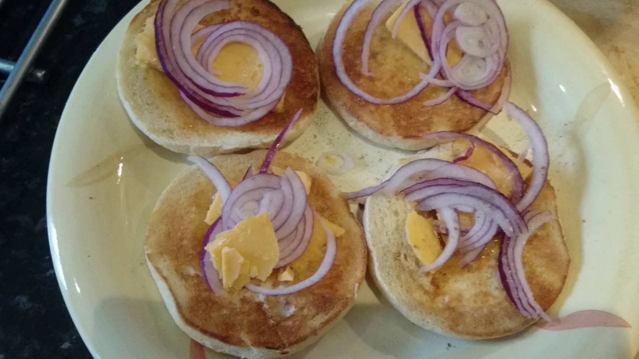 Kingsmill 4 muffins taste test - YouTube