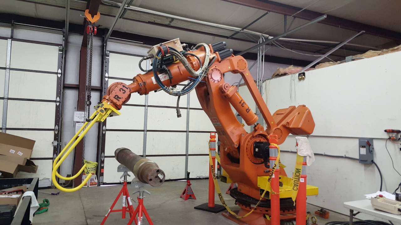 AIC Rail Robot Axle Manipulator - YouTube