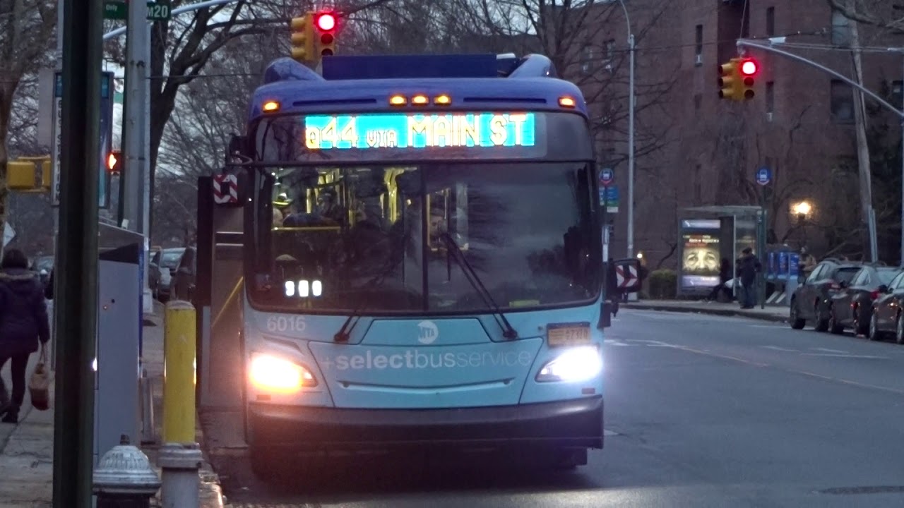 MTA NYCTA Q44 SBS XD60 WiFi USB action at 26th Avenue - Union Street ...