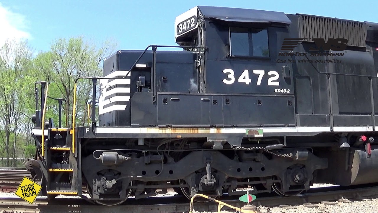 NS 3472 ( EMD SD40-2) leads NS NV61 - YouTube