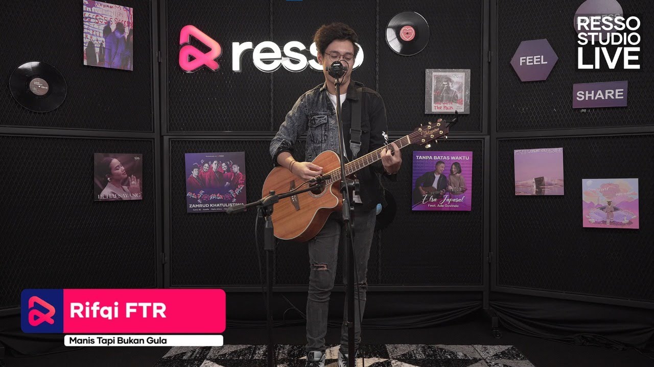 Rifqi FTR – Manis Tapi Bukan Gula | Resso Studio Live - YouTube