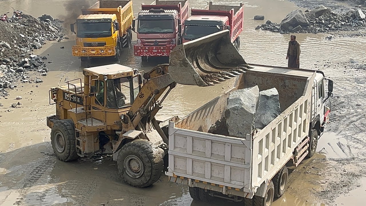 Caterpillar Rock Loading Machine in Action | Extreme Heavy Equipment # ...