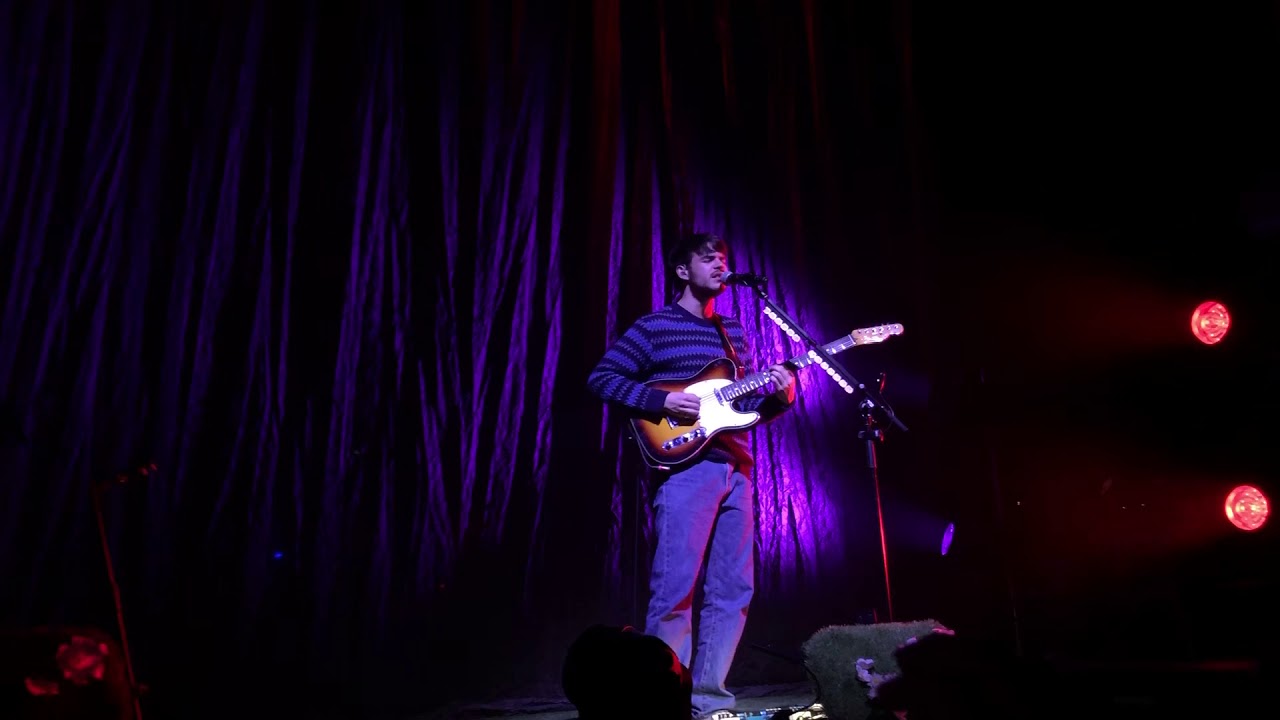 "Untitled" by Rex Orange County, live in montreal feb 1 2020 - YouTube