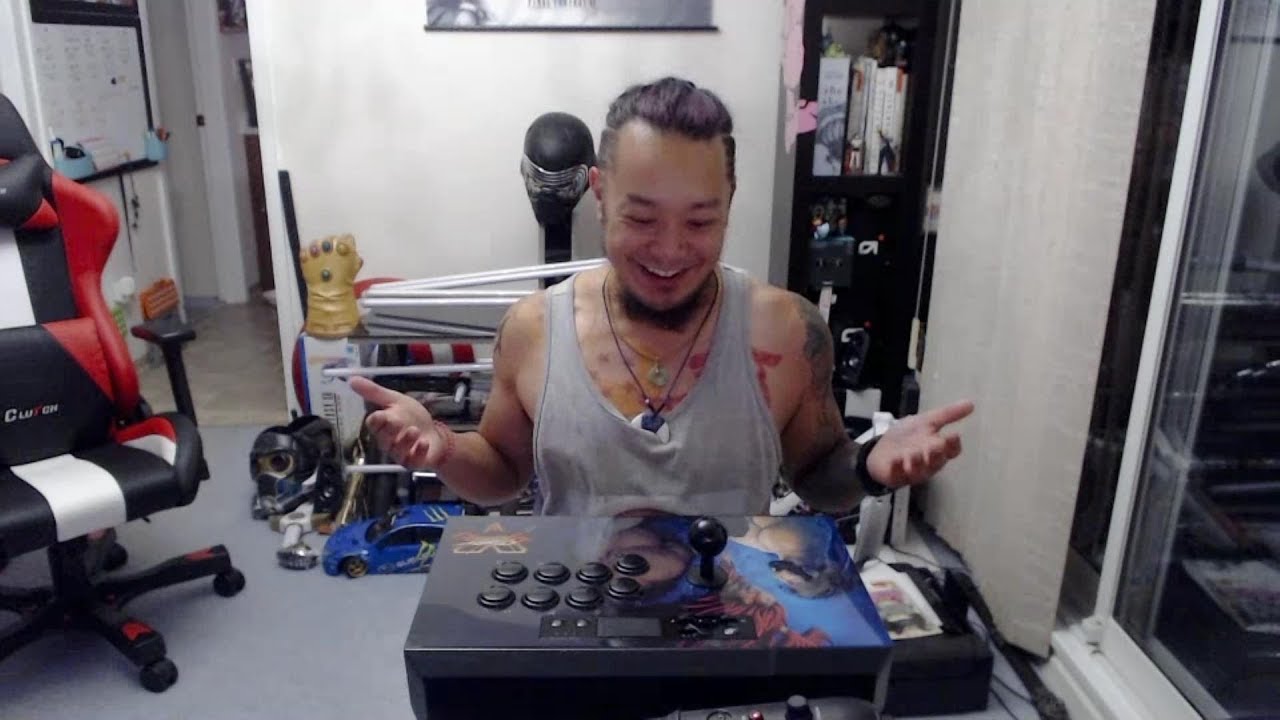 SFV Razer Panthera Fight Stick for PS4 Unboxing and First Feels. - YouTube