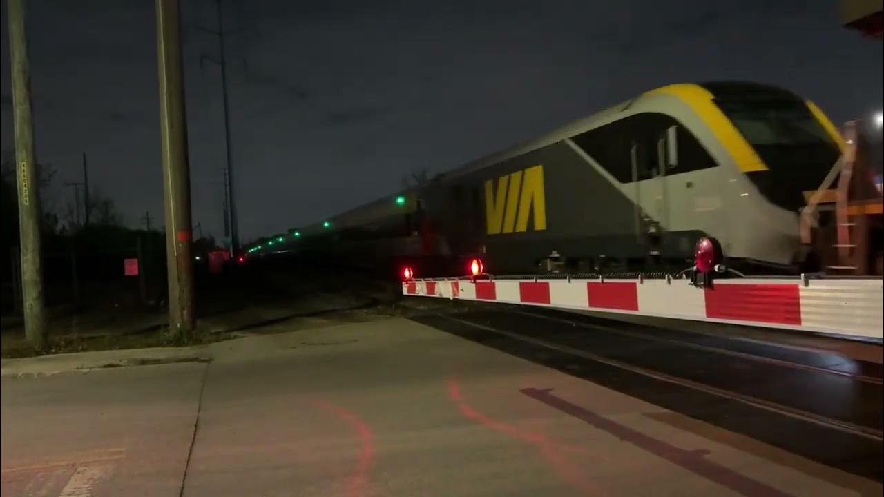 UP 5817 Pulls 2 Via Sets And An Allo Exo Siemens Charger In LaGrange, IL On November 16, 2024 ...