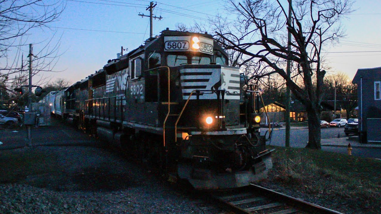 NS GP38-3 5802 Leads CSAO WPMI-61 Northbound on 2/21/24 - YouTube