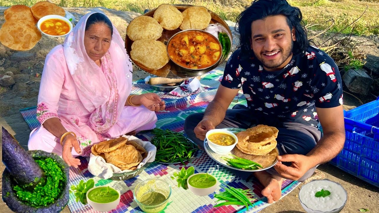 ਆਲੂ🥔 ਪੂਰੀ 🍘 ਨਾਲ ਪੁਦੀਨੇ ਦੀ ਚਟਨੀ 🥗 | allu Puri 😋 | Village Life of punjab ...