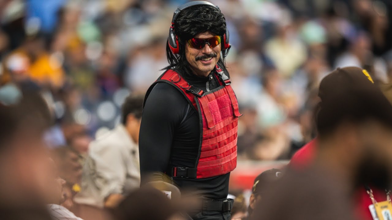 DrDisrespect Spotted in Full Costume at Baseball Game! - YouTube