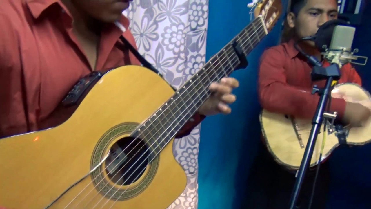 Trio Emanuel, Laíc ta sc'ajintayel - YouTube