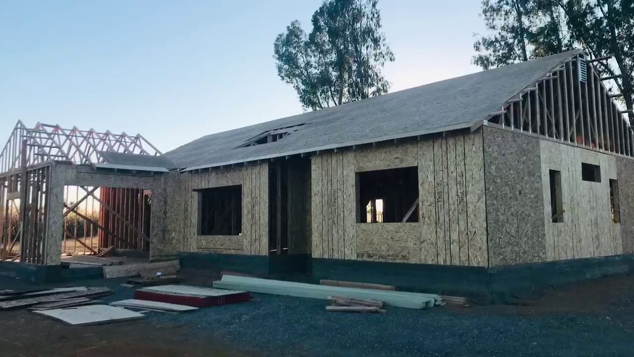 House build Time Lapse (part 1) - YouTube