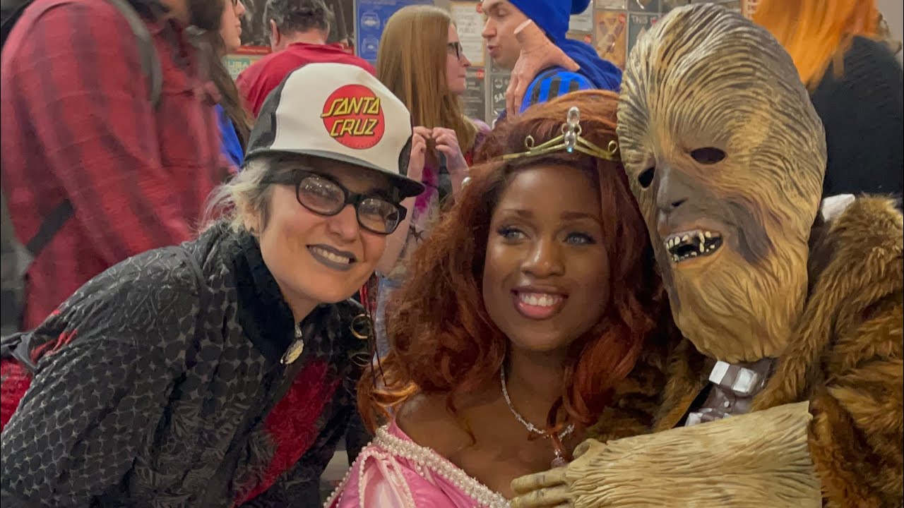 London Comic-Con Highlights 2023 - YouTube