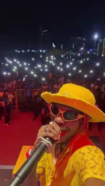 BOBO WÊ au concert c'était de vrais chow 🔥🔥🔥 - YouTube