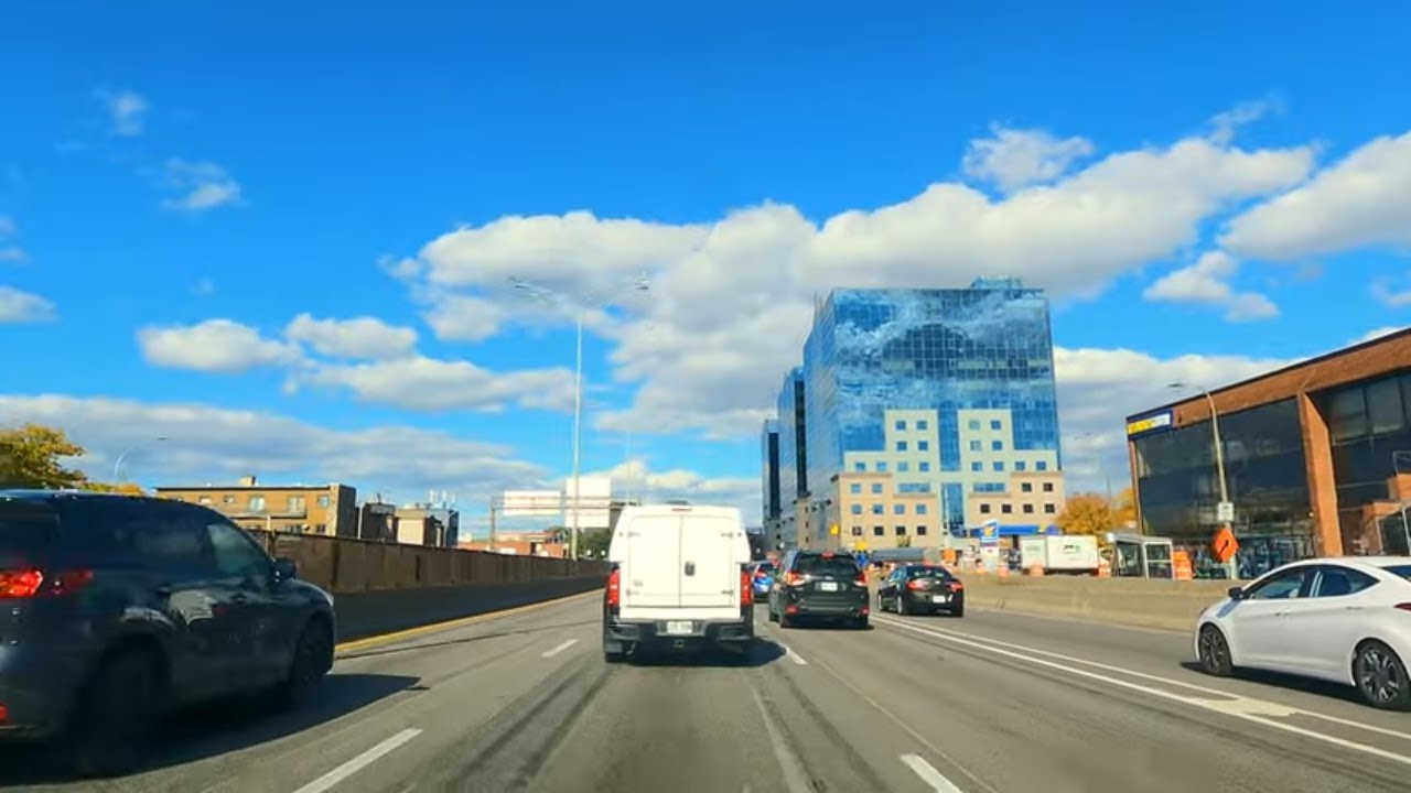 Montreal Autoroute 40 Passing through middle of the island - YouTube