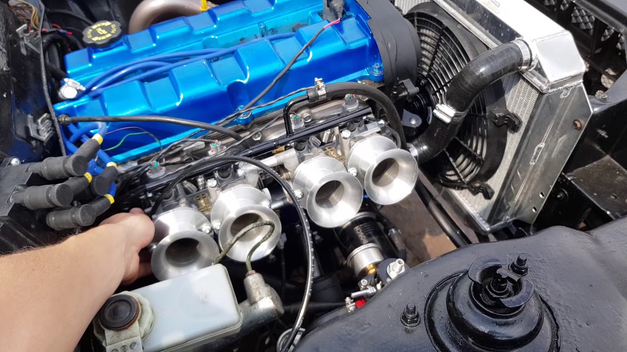 Capri st170 engine bay walk around - YouTube