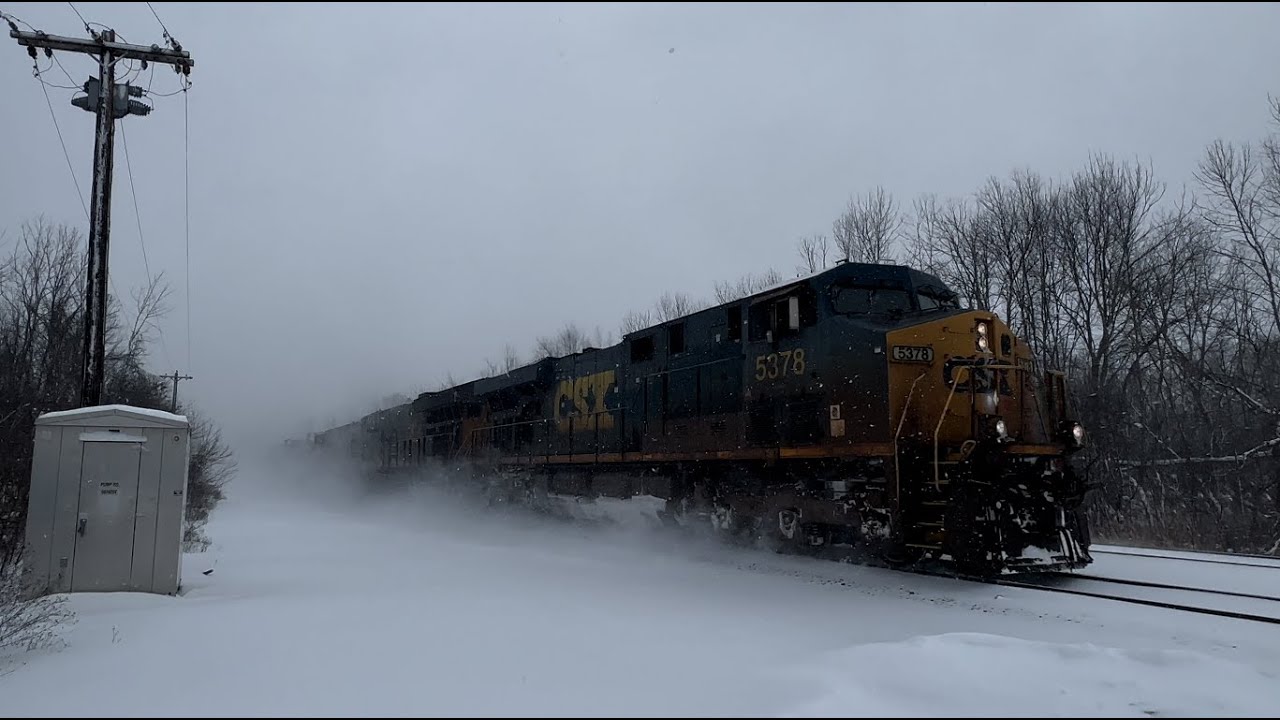 CSX B792 Creates Blizzard-Like Conditions! | Jordan, NY | January 4 ...
