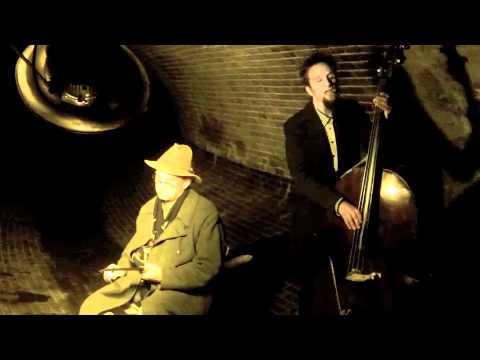 Juergen Reiter & Christopher Griebel, Hacklwurf Live Performance - YouTube