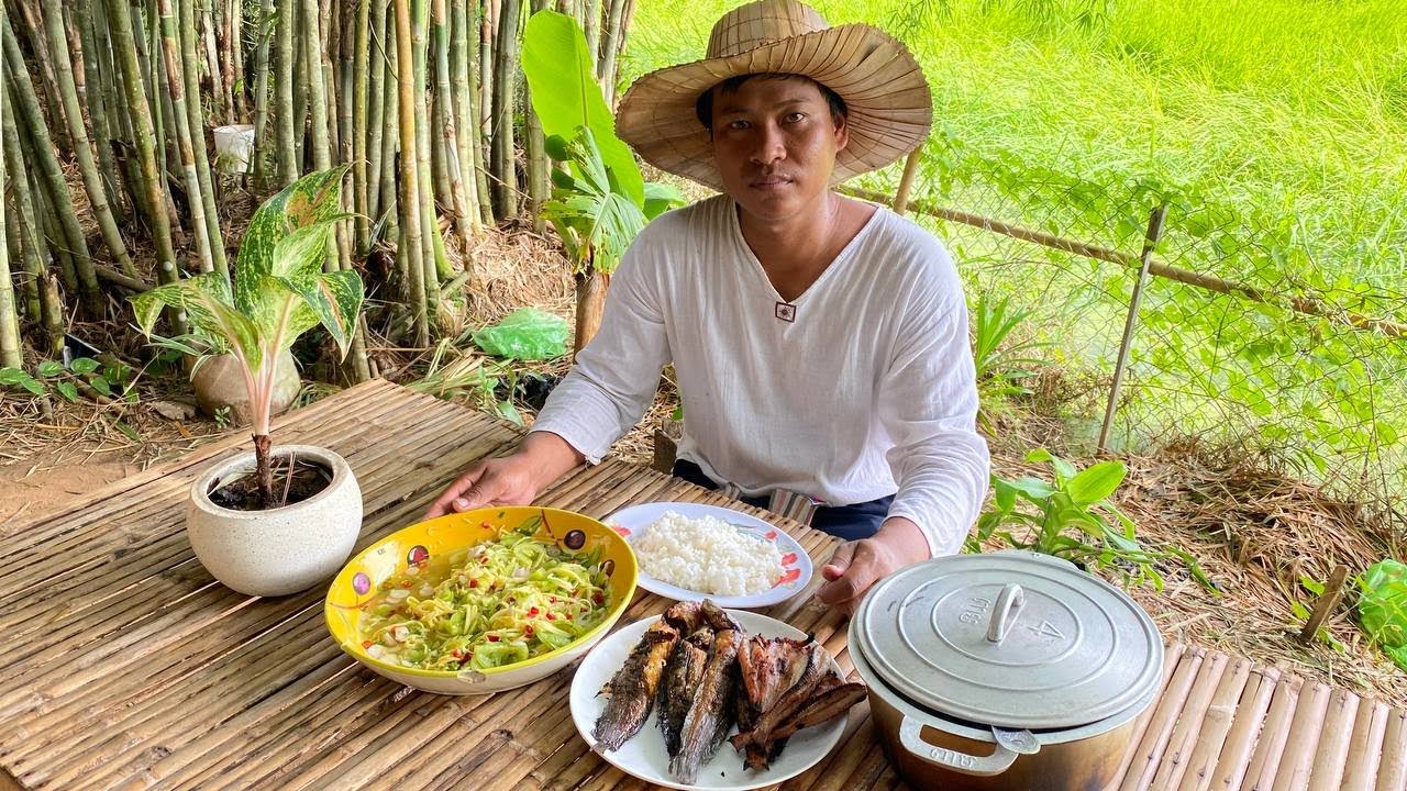 Healthy Food, Natural fish roasted eaten with my local sauce recipe ...