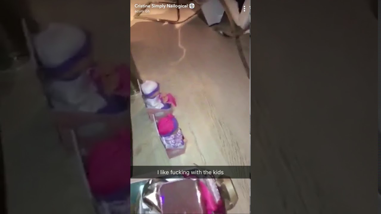 Simply Nailogical scaring Menchie and Zyler VERTICAL VIDEO # ...