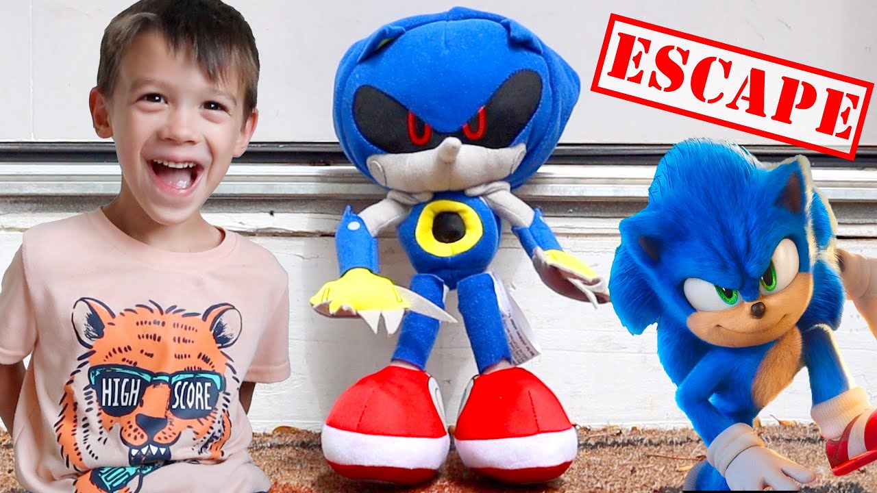ESCAPE Metal Sonic in Real Life! (He Came to Our House!) - YouTube