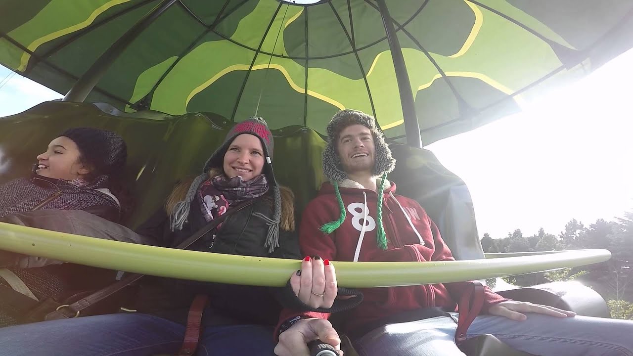 Toy Soldiers parachute drop - Disneyland Paris 2015 - YouTube
