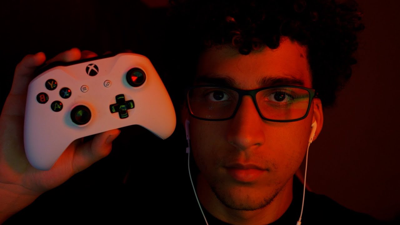 [ASMR] Xbox One Controller sounds / Constant whispers - YouTube