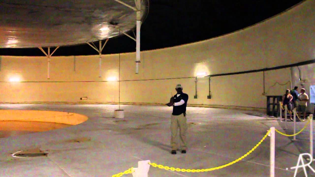 Inside a Biosphere 2 Lung - YouTube