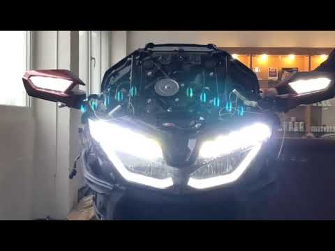Honda Goldwing 2018 headlight effect - YouTube