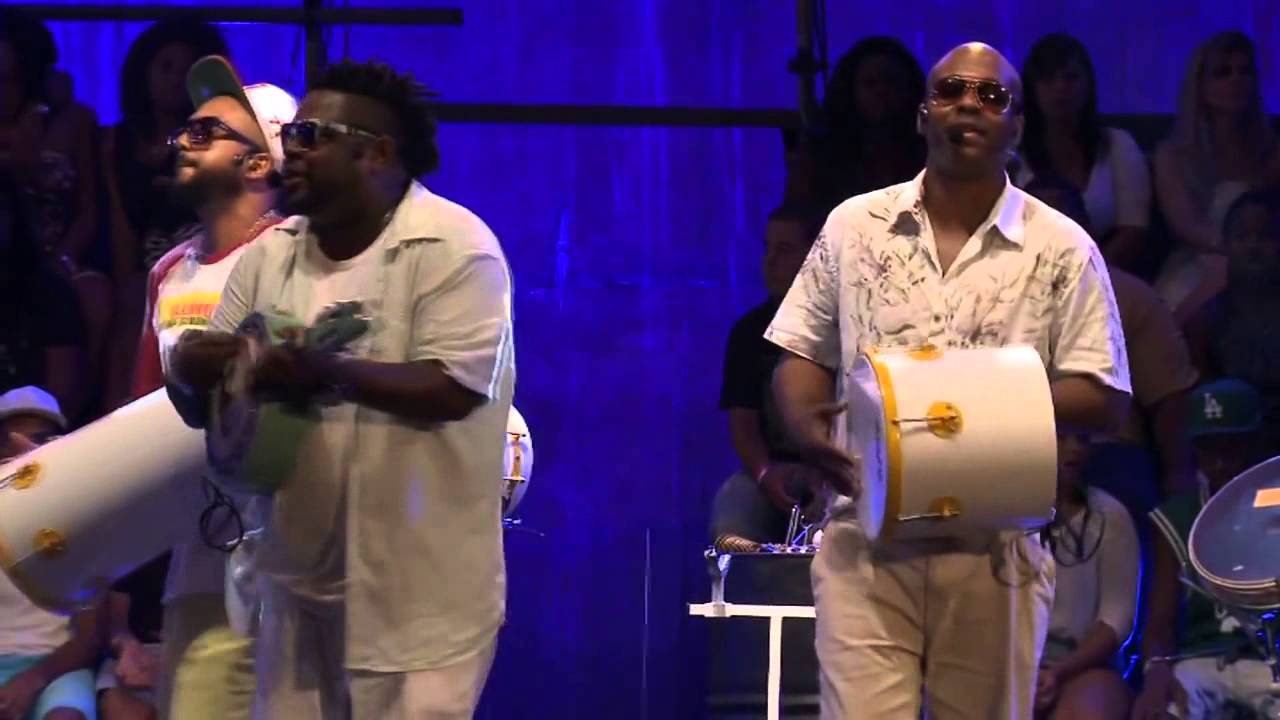 Grupo BalacoBaco - Fazer O Quê ? | Clipe Oficial DvD - YouTube