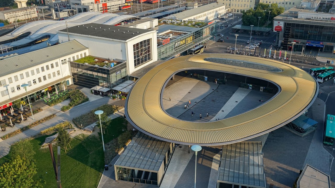 Hauptbahnhof Graz - YouTube