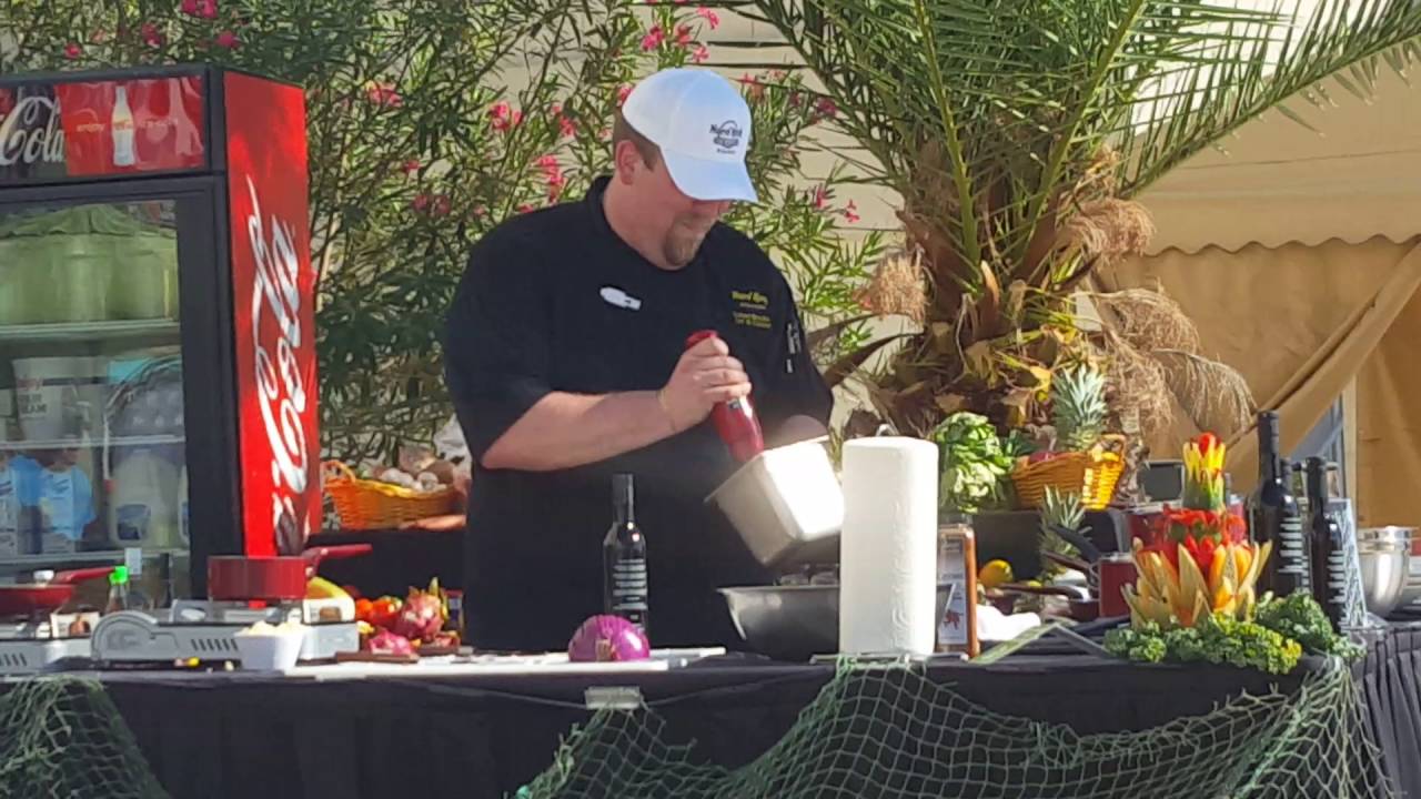 Chefs Cook Off - YouTube