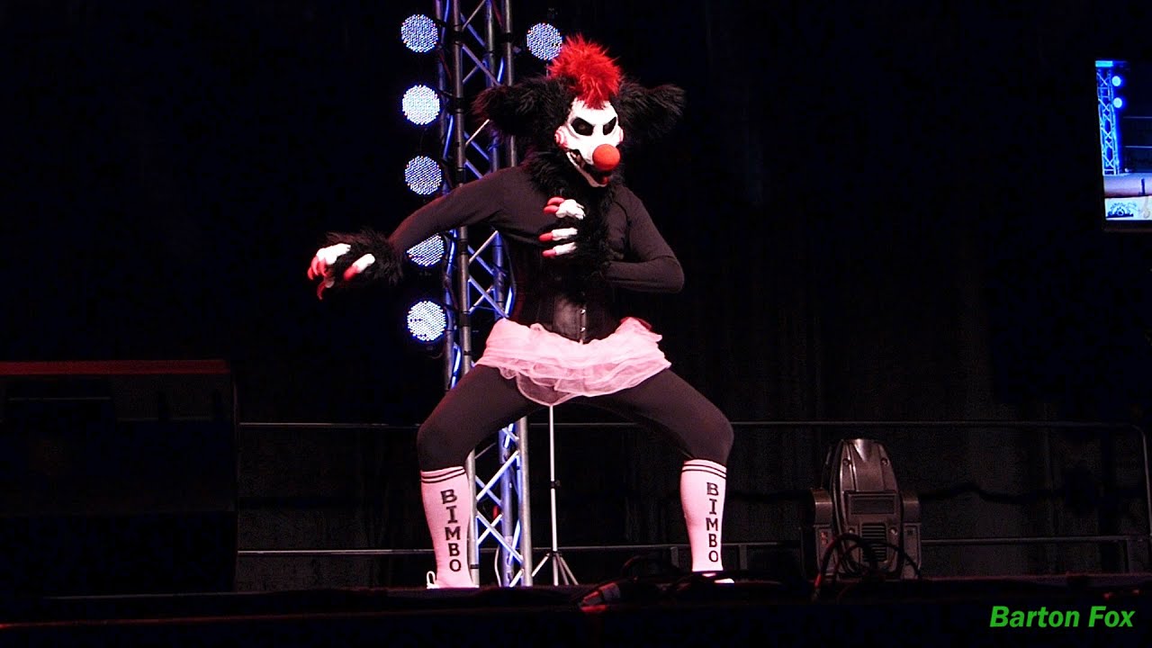 Anthrocon 2014 - Fursuit Dance Competition - Flinch - YouTube