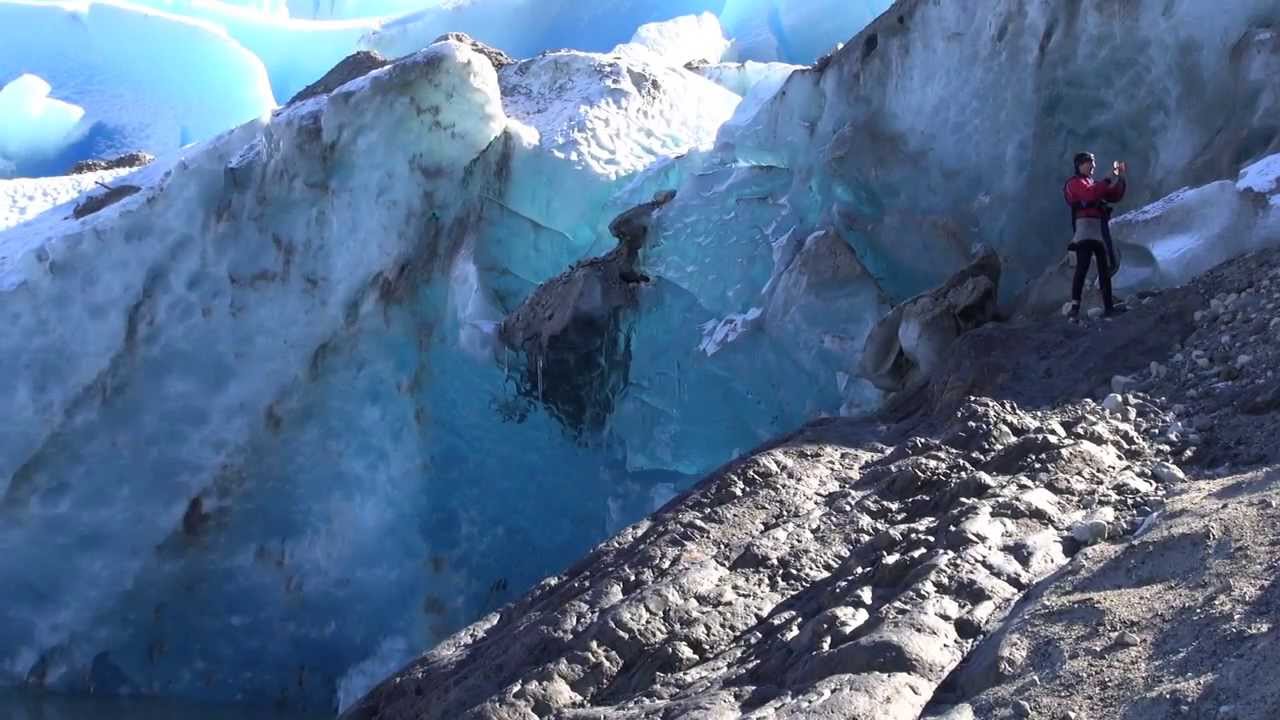 Patagonia Kayaking on Lago Grey - YouTube