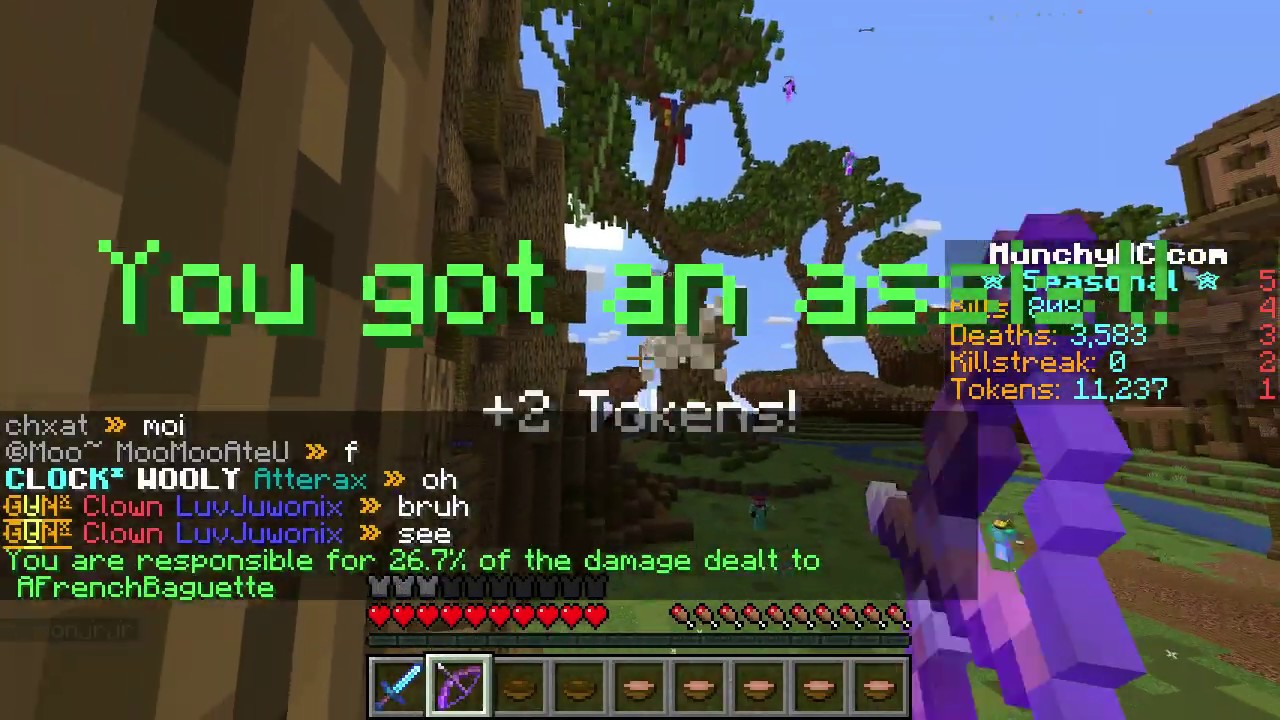 Bowing players in MunchyMC KitPvP - YouTube