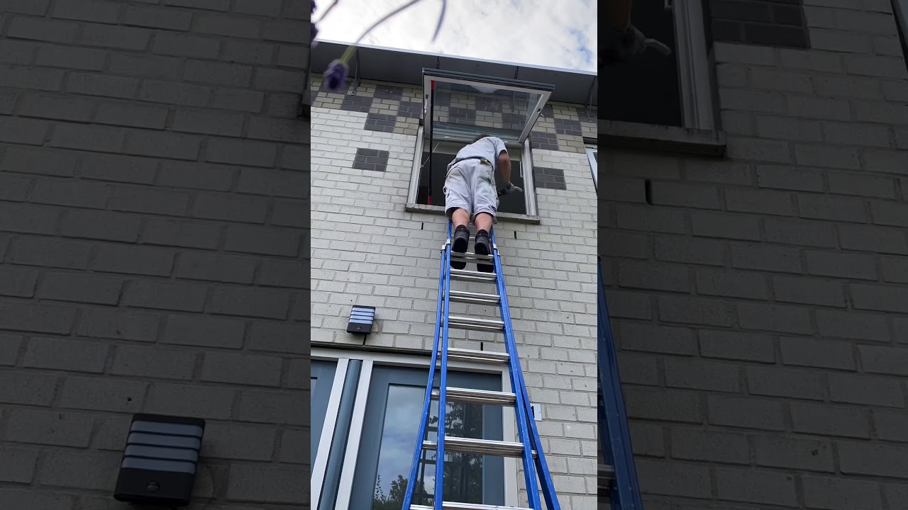 Hoe schilder je een uitval raam (ook in de sponning) - YouTube