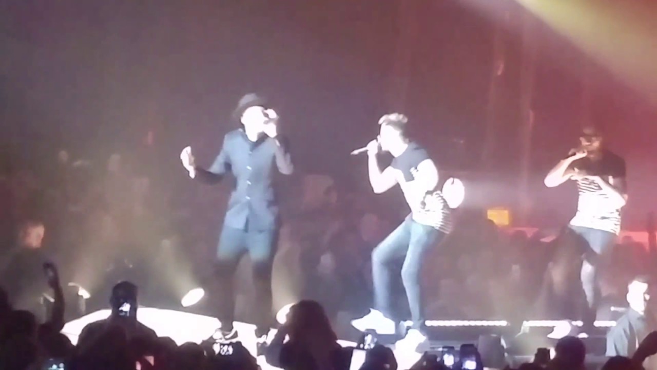 Concert Soprano Clown Amiens 8 Mars 2017 - YouTube