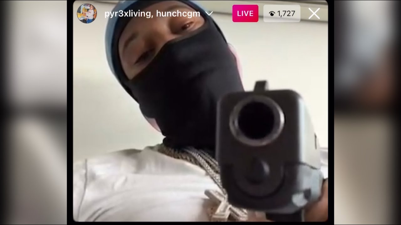 Digga D shows gun on IG live with Horrid1 🔫 - YouTube