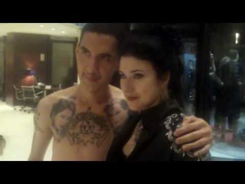 ANNE NURMI DO LACRIMOSA CHEGANDO NO HOTEL EM SÃO PAULO!!. - YouTube