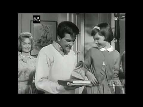 The Donna Reed Show season 6 intro - YouTube