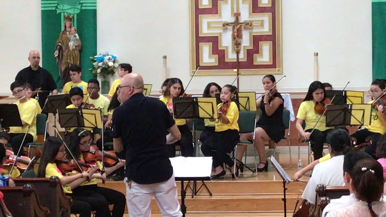 A Media Noche, Puerto Rican Carol - YouTube