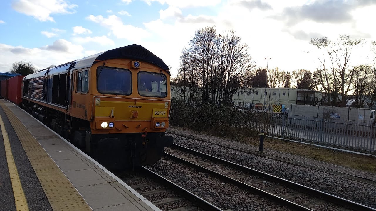 GBRf 66767 "King's Cross PSB 1971-2021" - YouTube